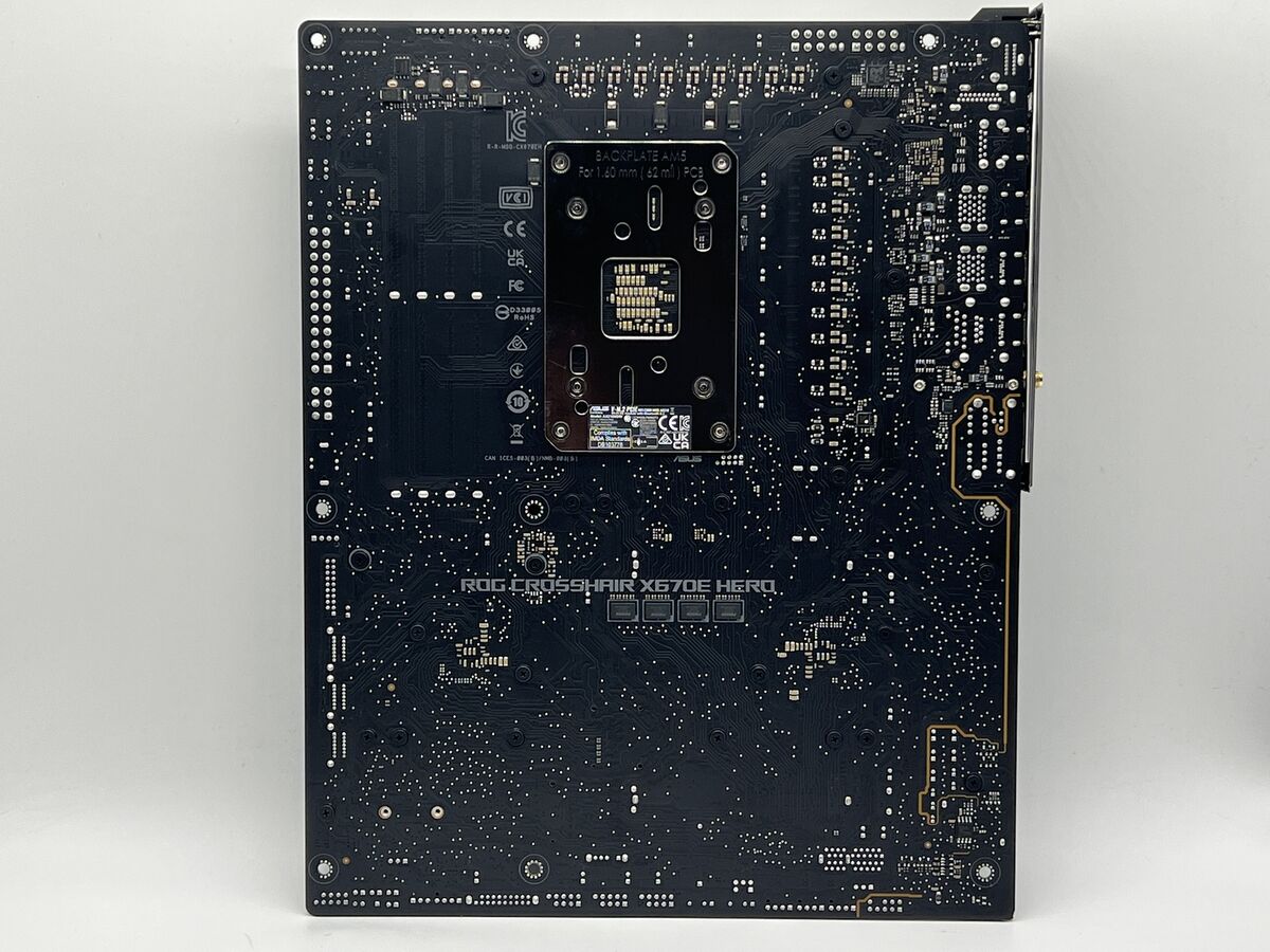 Asus ROG Crosshair X670E Hero ATX AM5 DDR5 Motherboard Used Asus ROG Crosshair X670E Hero ATX AM5 DDR5 Motherboard Used