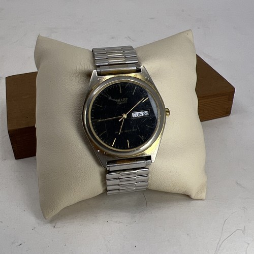 Sharp Analog Quartz Mens Watch Black Face Date and Day 7" New Battery ...