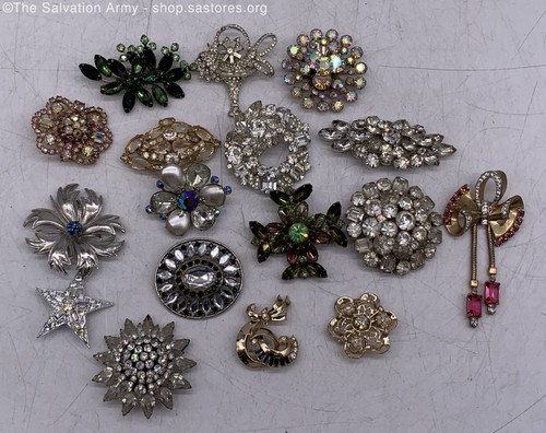 0.8 lbs Assorted Brands of Non-precious Metal Brooches | eBay