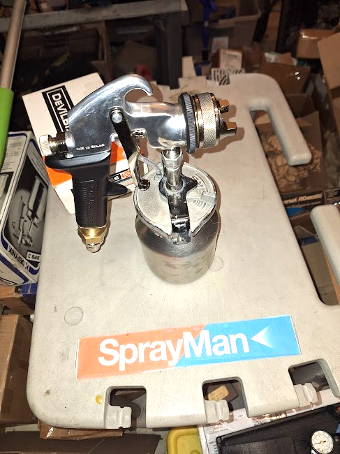 DeVillbiss JGHV-501 HVLP Turbine Gun with Binks Stainless Pressure ...