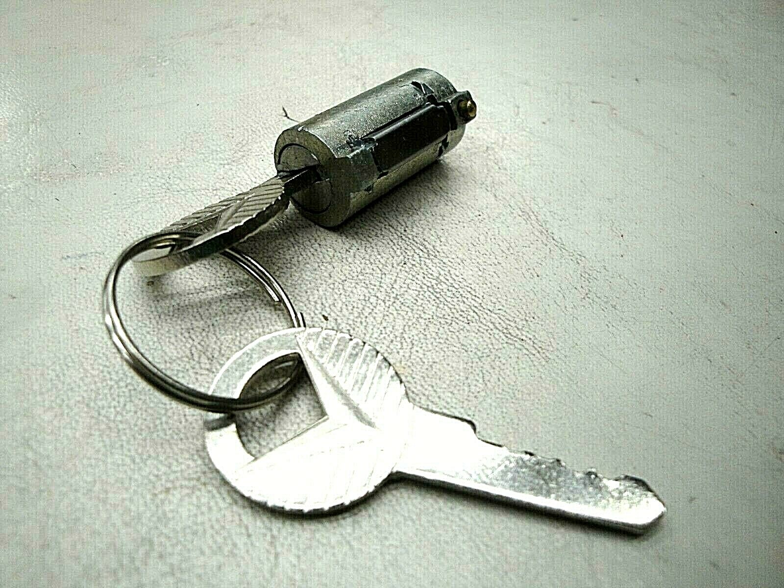 1952-1956 Ford Fairlane CAR Trunk Lock Cylinder Rear | B5A7043505A ...