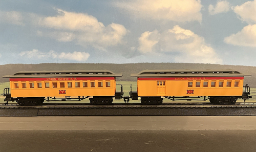 Bachman 1420 & 1421 - Union Pacific 47' Old Time Combine & Coach Cars ...