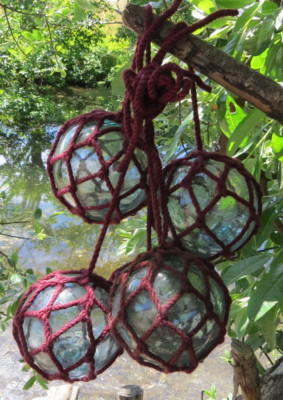 JAPANESE GLASS Fishing FLOATS Lot-5 3-3.5" Maroon Net Long String ...