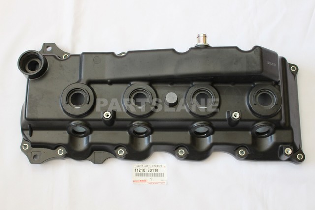 11210-30110 Genuine Toyota FORTUNER HILUX Cover Cylinder Head ...