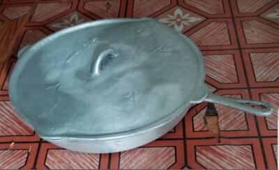 VERY LARGE DUTCHIE FRYING PAN - 1 X 15 INCHES WIDE - HAND CRAFTED IN ...