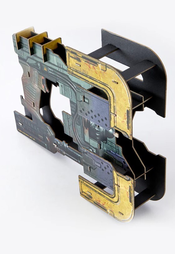 Dead Space Isaac Clarke Mask and Plasma Cutter Set Figure PET Cardboard ...