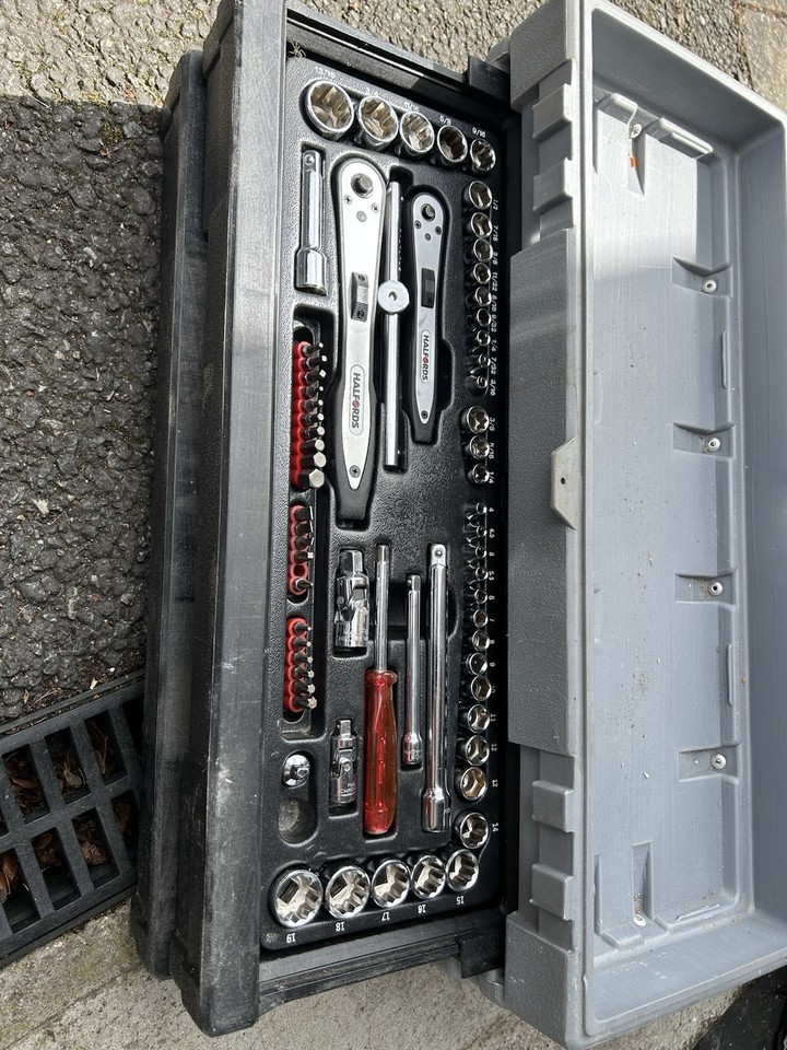 Halfords boxer 1/2" 3/8" And 1/4" socket set In Tool Chest See Photo's ...