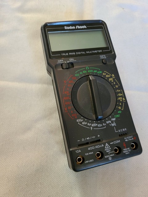 E74 Radio Shack 22-181a RMS Digital Multimeter AC DC Amp Capacitor ...