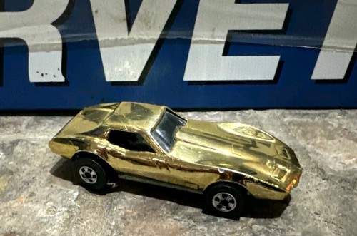 Hot Wheels 1975 Gold Corvette Stingray Billionth Car Made Trophy Top ...