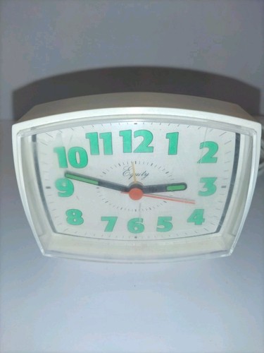 Vintage Equity Time Electric Clock Mid century Modern Model 33101 Green ...