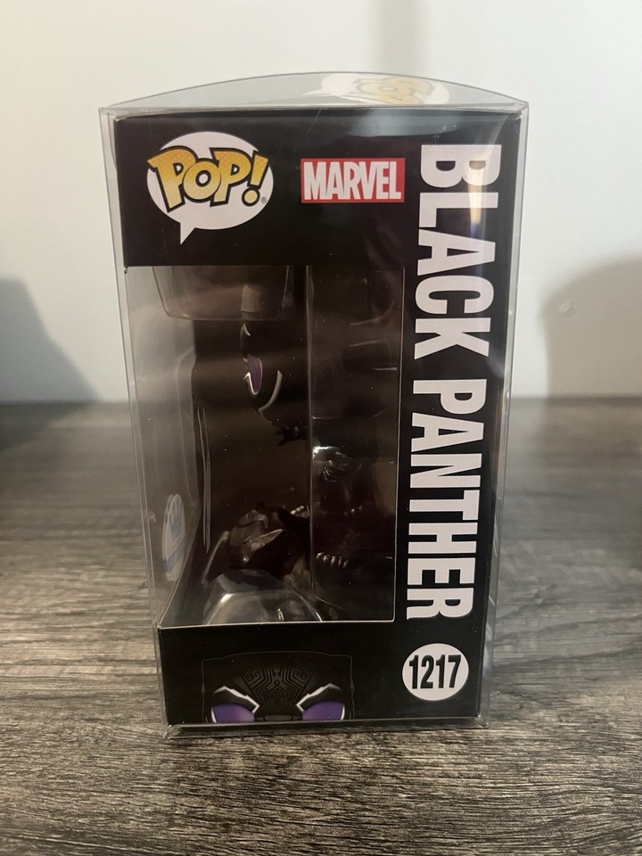 Funko Pop! Marvel Black Panther Lights And Sound #1217 w/protector! | eBay