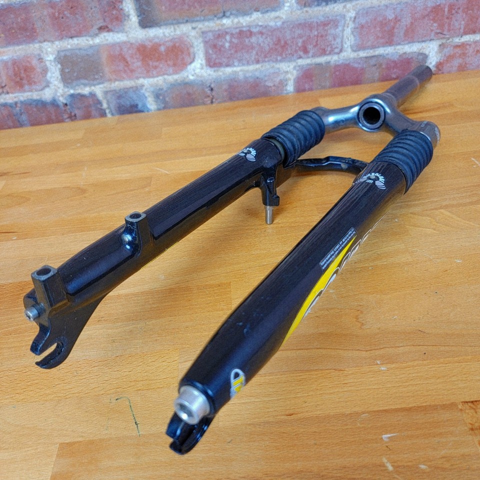 Manitou MARS 26" Wheel Suspension Fork 1 1/8" x 200mm Steerer 100mm ...