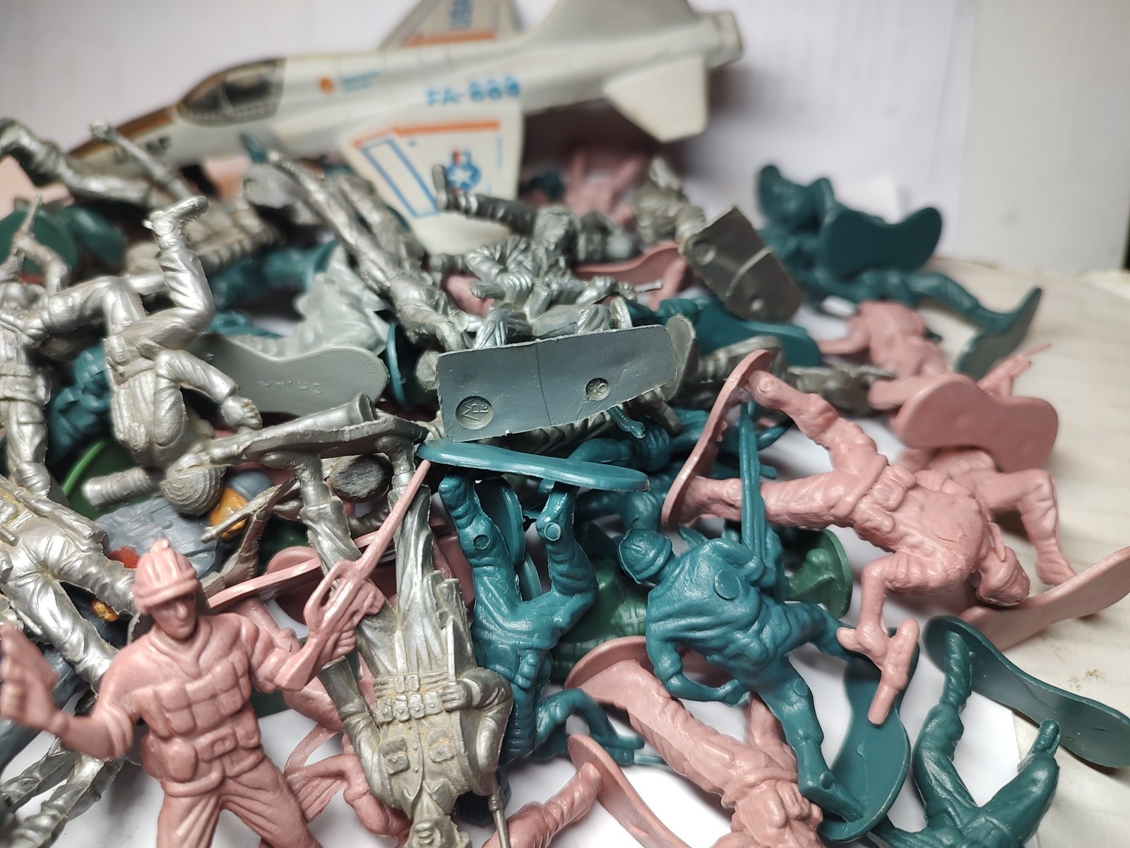 Vintage MPC Silver Toy Soldiers & Others 40+ Lot And Jet | eBay