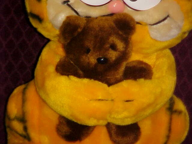 13" Garfield Hugging Pooky Bear Plush Toy By Dakin From 1978-81 Nice | eBay