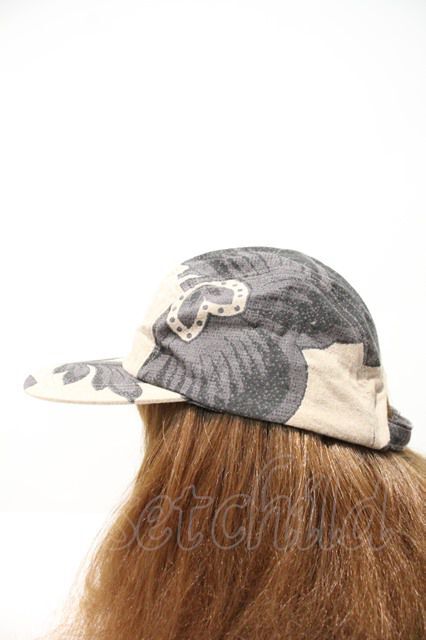 Women's Vivienne Westwood/Jet Cap Beige - Gem