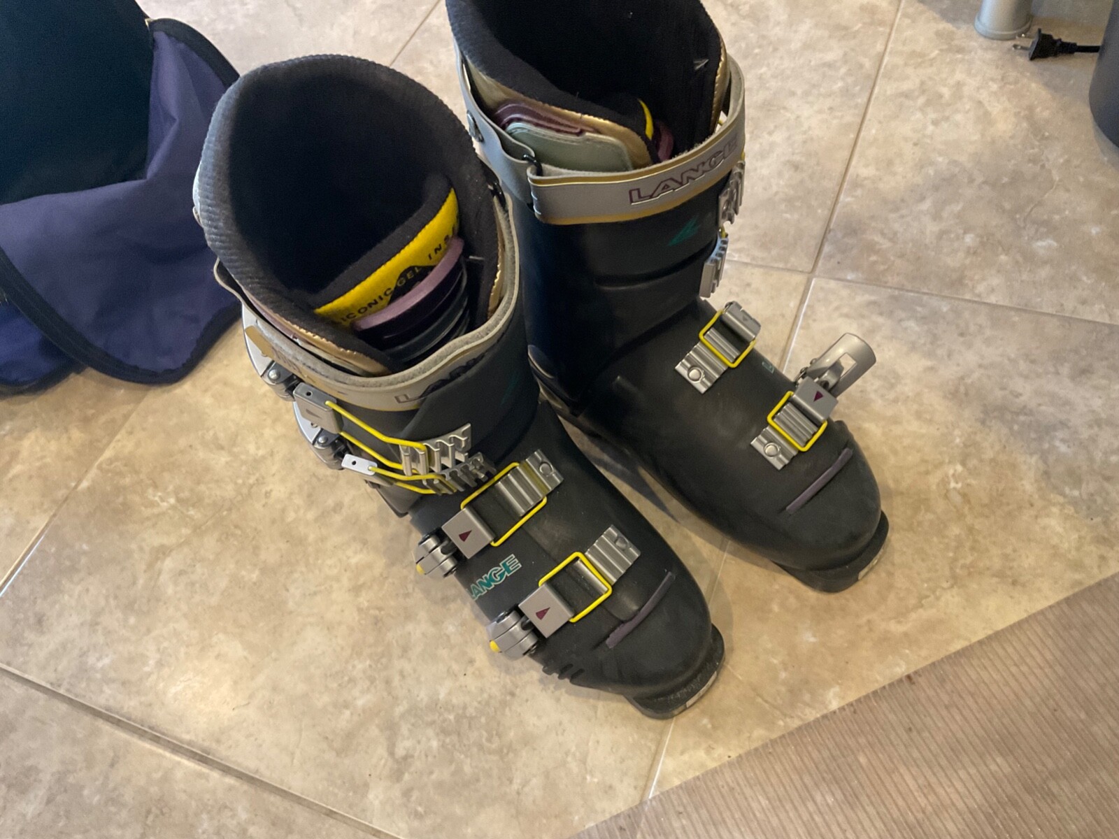 Volkl P9 skis plus Marker M.8 bindings, Lange Boots, Scott poles and ...