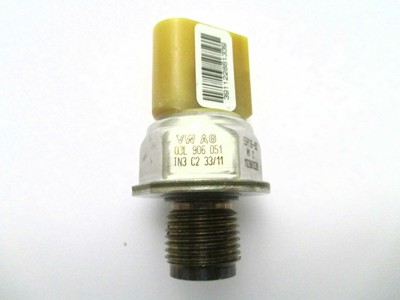 New/Original Fuel Pressure Sensor AUDI A4 / VW Passat 2.0 TDI 03L906051 ...