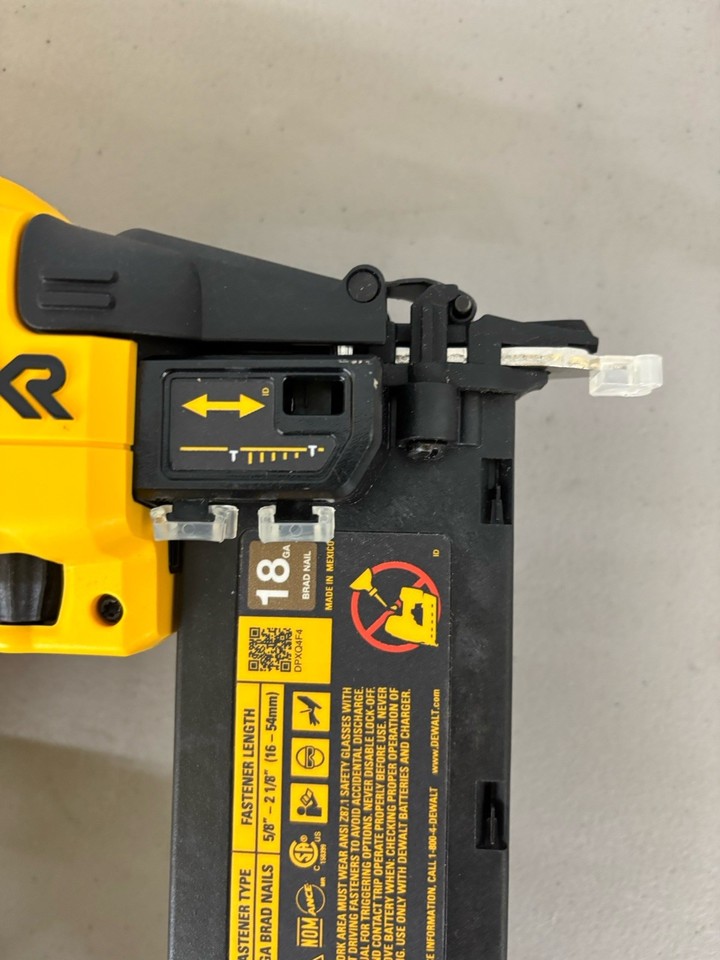 20V DeWALT DCN680 XR Brushless 18GA Cordless Brad Nailer Nail Gun BARE ...