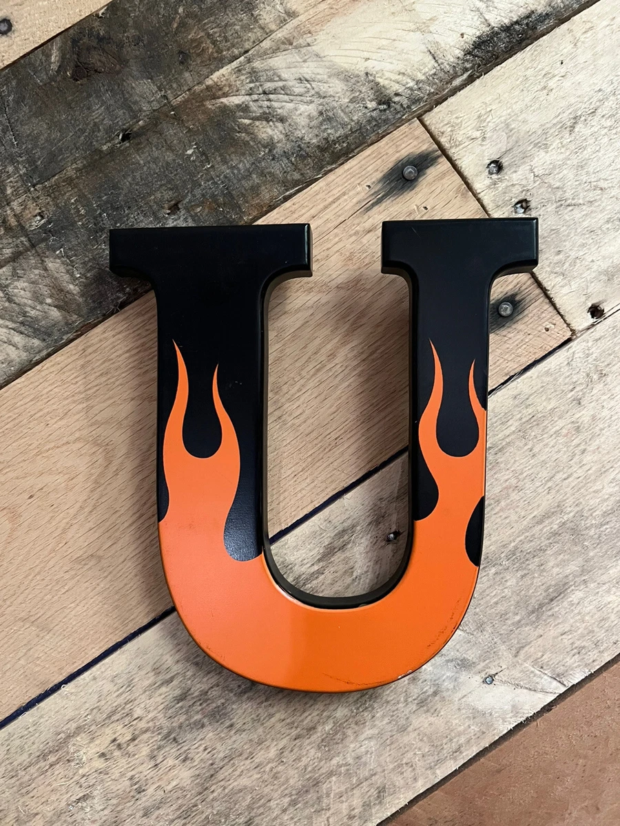 Orange Letter U