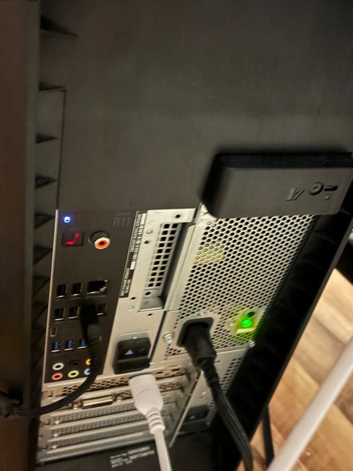 Dell Alienware Aurora R11 Gaming PC Intel i7-10700KF 16GB RAM 512G NVMe ...