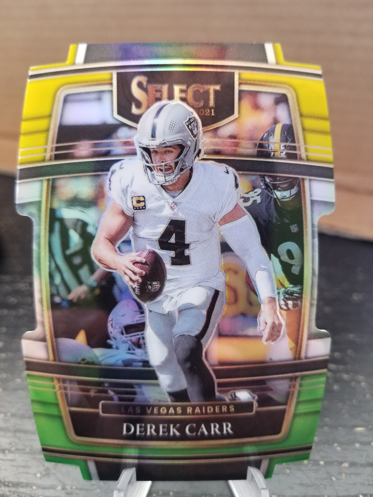 2021 NFL Select Derek Carr Las Vegas Raiders Green/Yellow Die Cut *A* ...