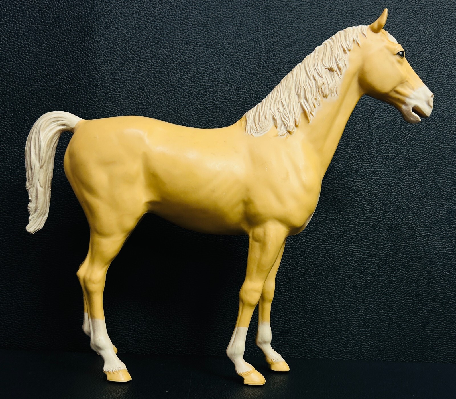 Lot of 3x Vintage Louis Marx Plastic Horse Toys with Accessories | eBay