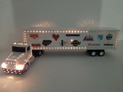 RARE 1998 CABLEVISION TRACTOR TRAILER TRUCK WITH LIGHTS | eBay