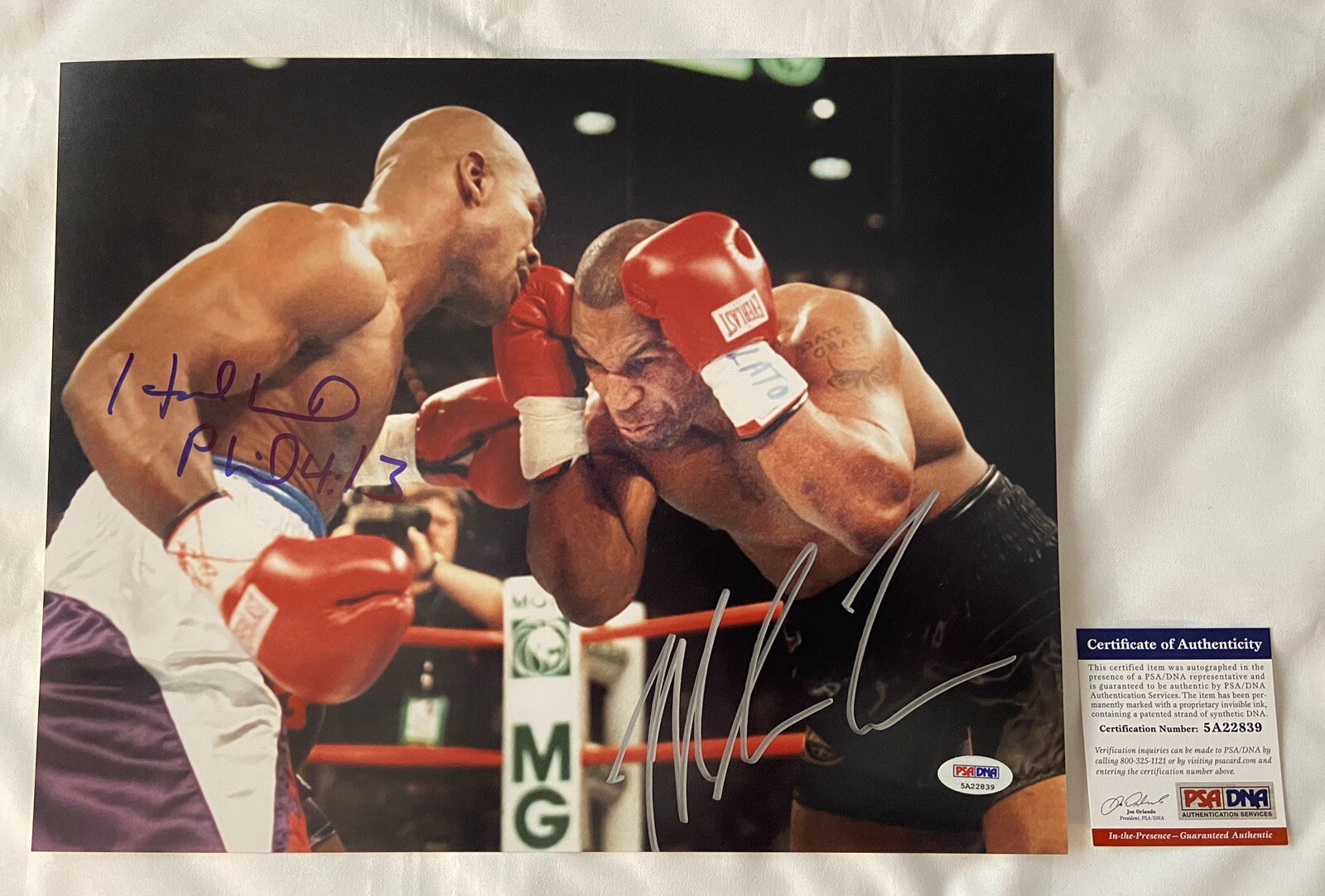 Evander Holyfield Autographed Memorabilia | Signed Photo, Jersey ...