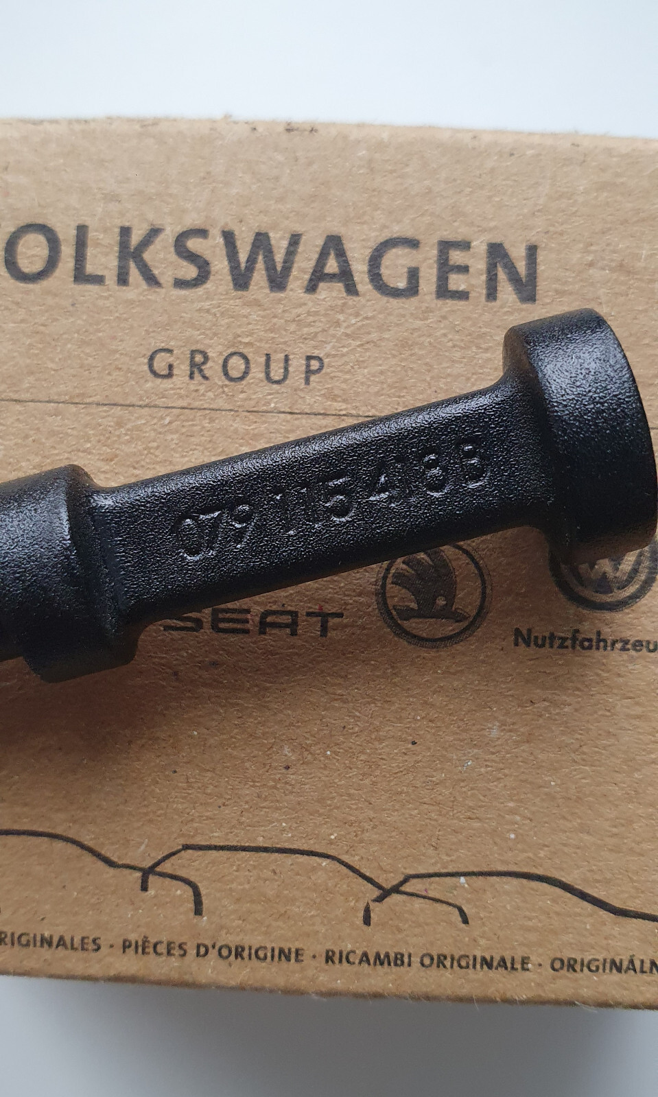 Sealing stud AUDI VW Audi A4 Wagon S4 Touareg 8K2 8K5 7P5 7P6 ...