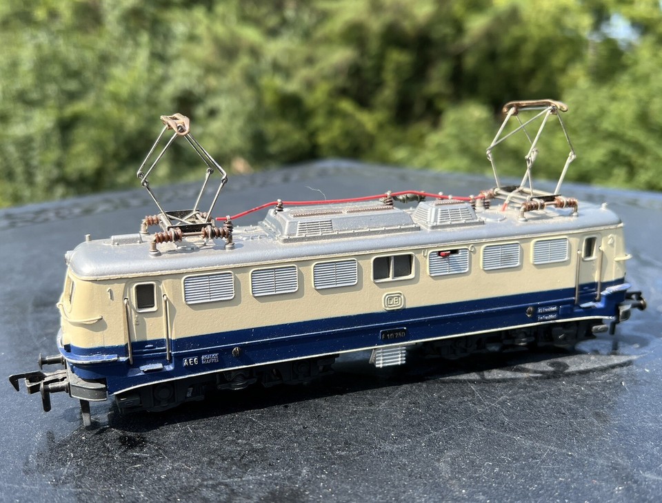 Fleischmann HO 1338 German 0-4-4-0 Electric Blue & Cream Locomotive ...