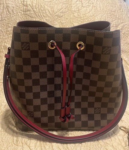 Louis Vuitton NéoNoé MM Cherry Berry bag Takashi Authentic FREE GIFT 🎁 ...