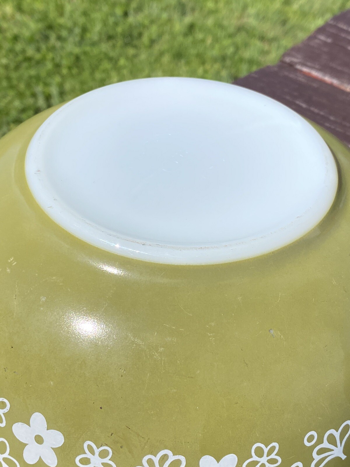 PYREX Flower Daisy Olive Green Bowl Ovenware 40 1/2 Qt 29 VGVC | eBay