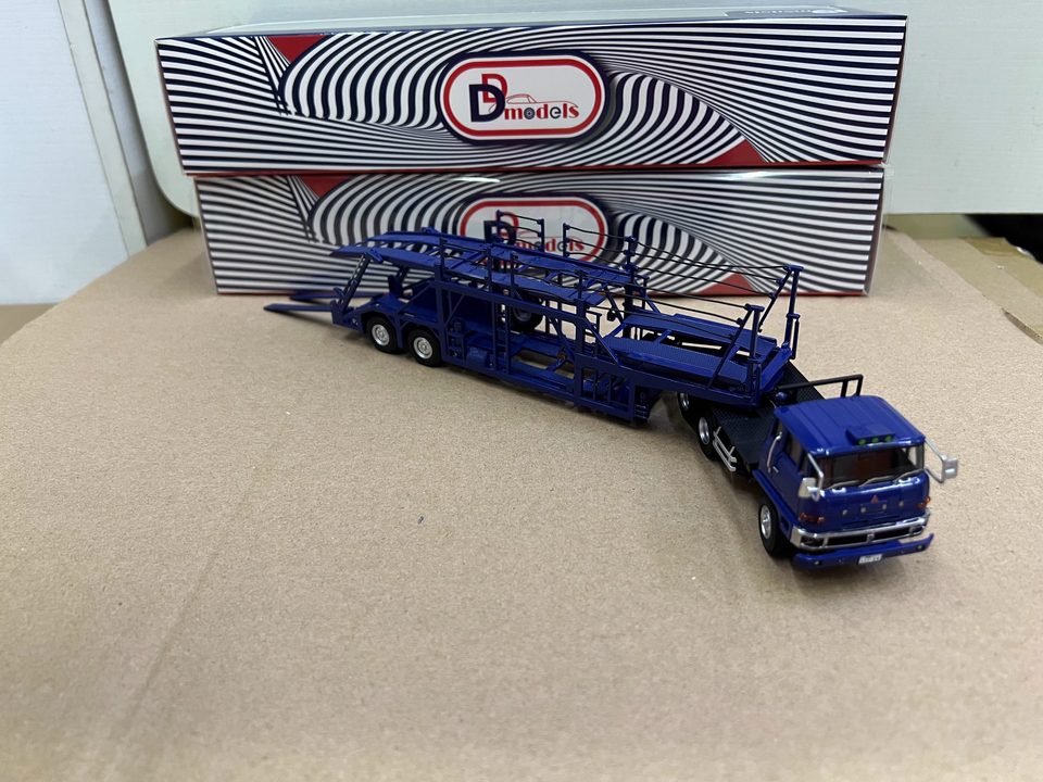 DD Models 1970 Mitsubishi Fuso Truck Car Transporter Blue 1:64 Diecast ...