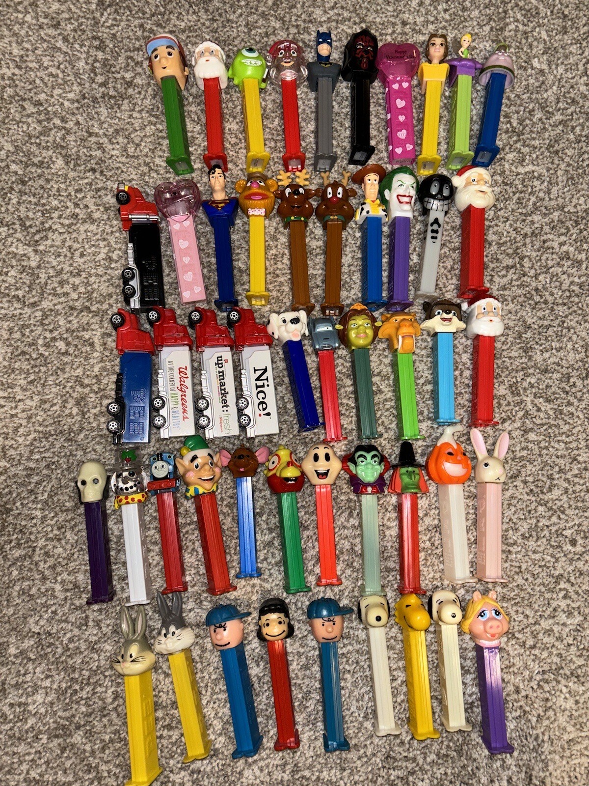HUGE LOT (250) PEZ DISPENSERS Collectibles And Vintage!! | eBay