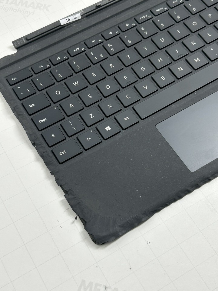 Microsoft Surface Pro 4 /5 / 6 / 7 Type Cover 1725 UK QWERTY Keyboard ...