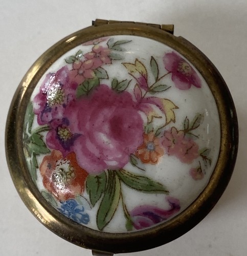 Vanity Decor ~ Vintage Round Pill Box ~Metal Container Floral on White ...