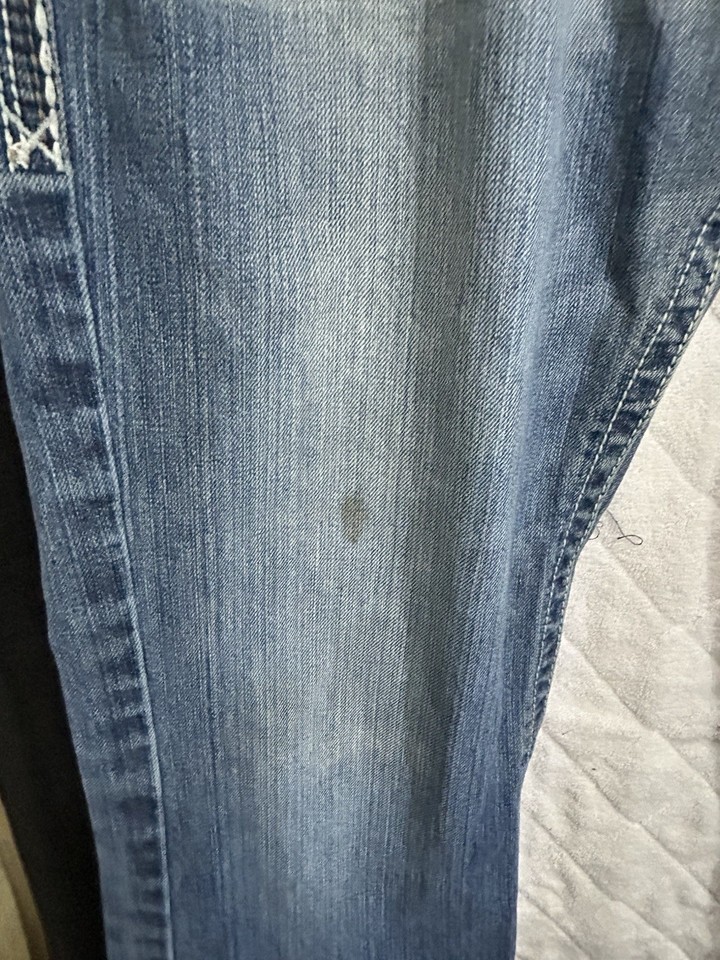 Ariat Men's M7 Rocker slim fit, straight-leg jean. Does Have Spot On ...