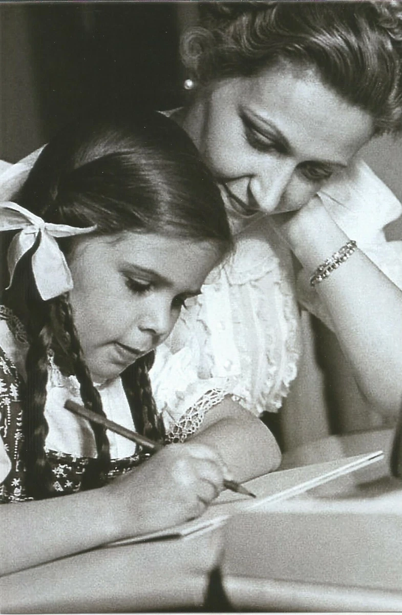 Magda Goebbels Color