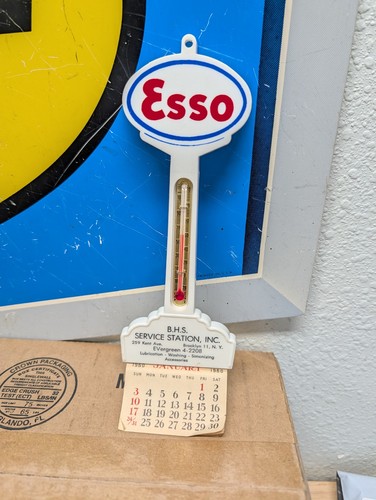 VINTAGE LOLLIPOP THERMOMETER ESSO 1960 WITH CALENDAR BROOKLYN NY 7 INCH ...