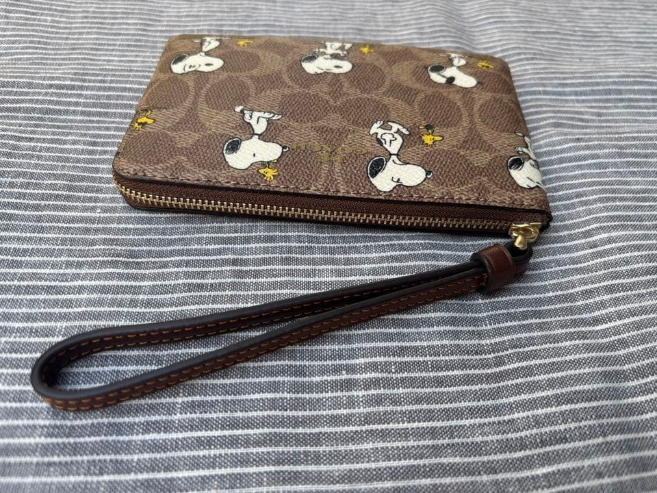 Coach Peanuts wristlet Limited Leather Snoopy Unused | eBay