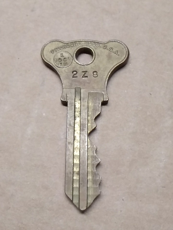 ILCO # 2Z8 - House Trunk Padlock Lock Key USA Antique | eBay