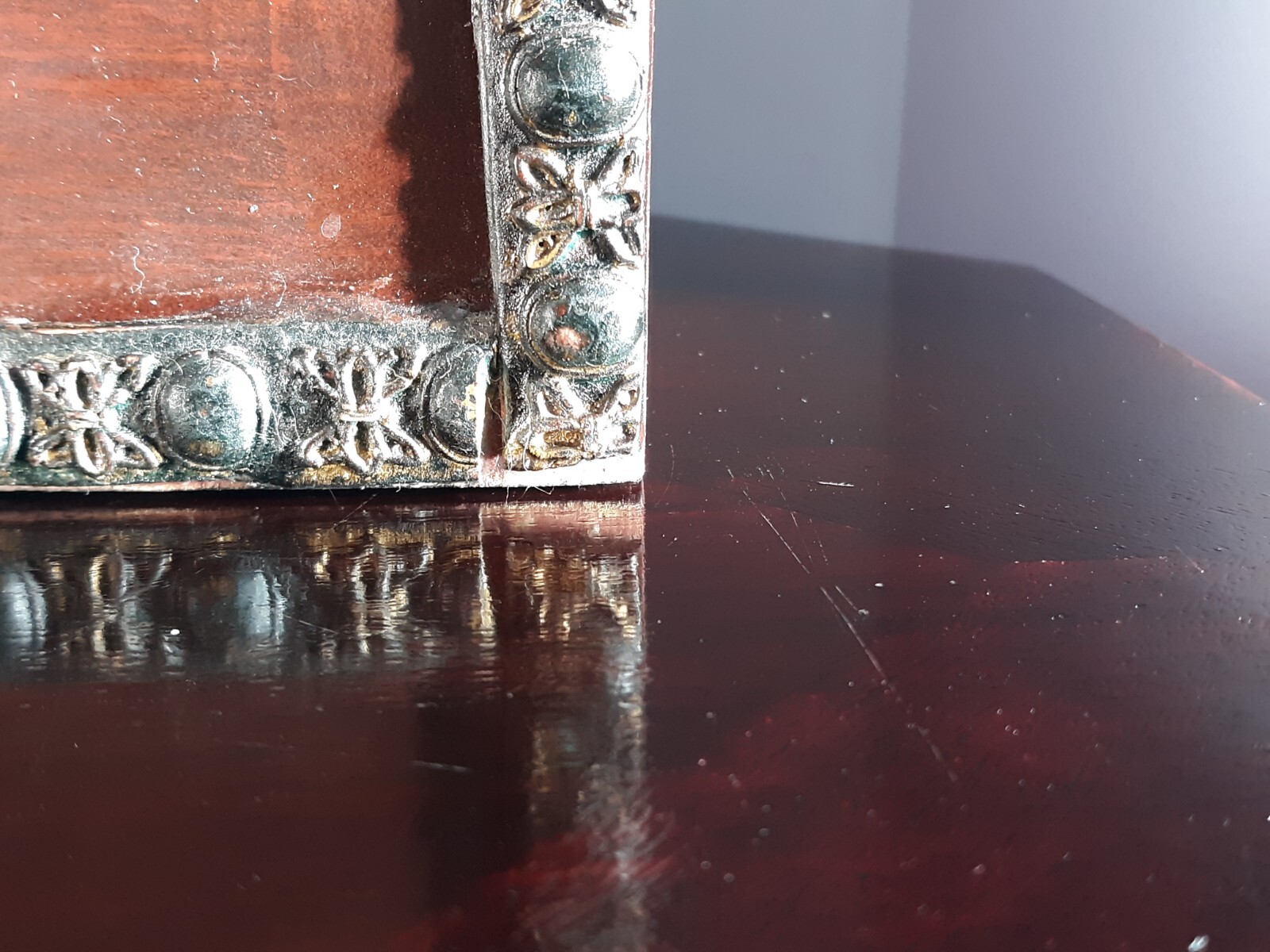 Brown Leather Styled Small Wooden Chest with Brown Felt Inside Treasure ...