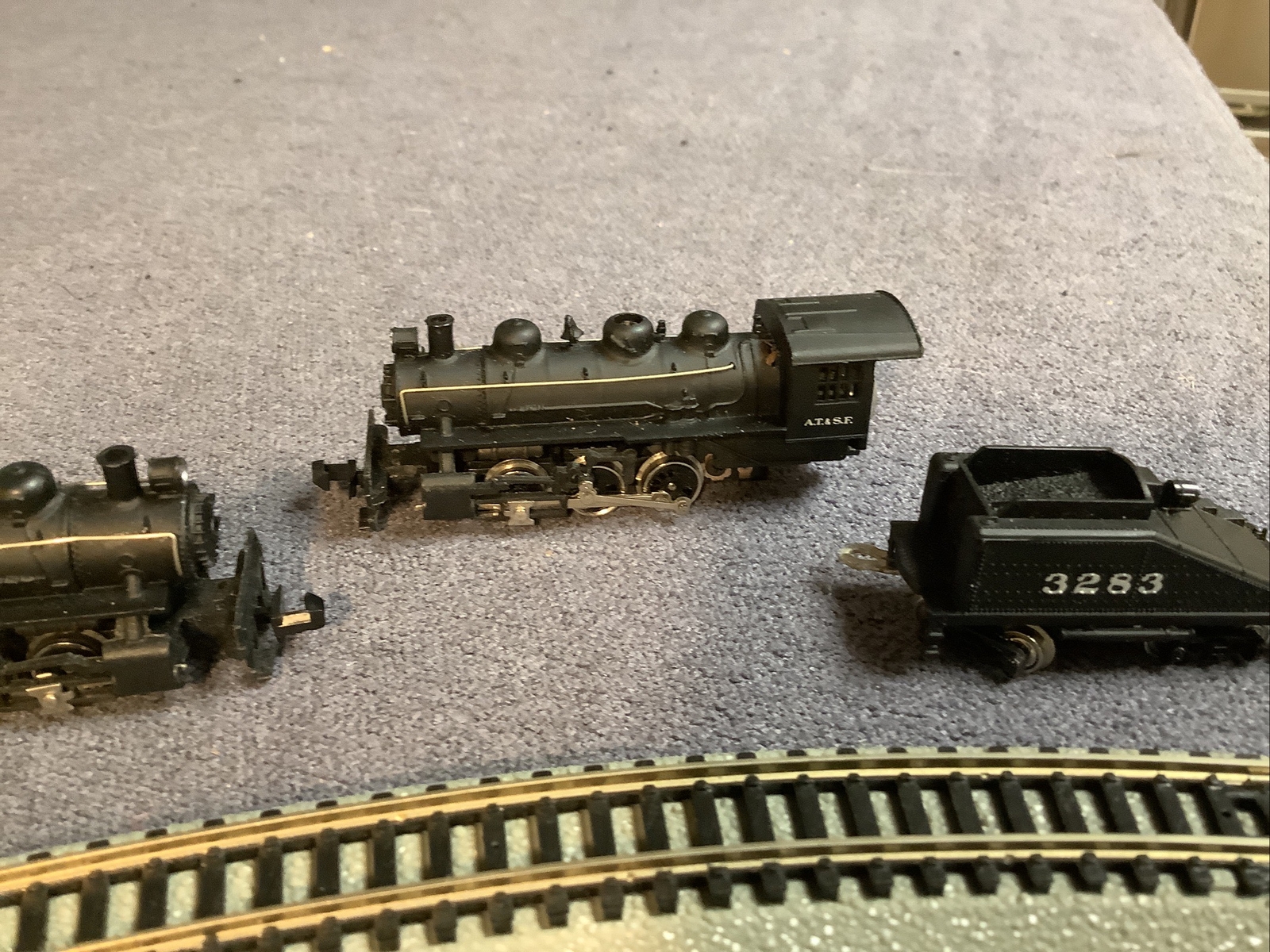 Bachmann N Scale Steam Locomotives And One Tender AT & SF #3283 Moved A ...