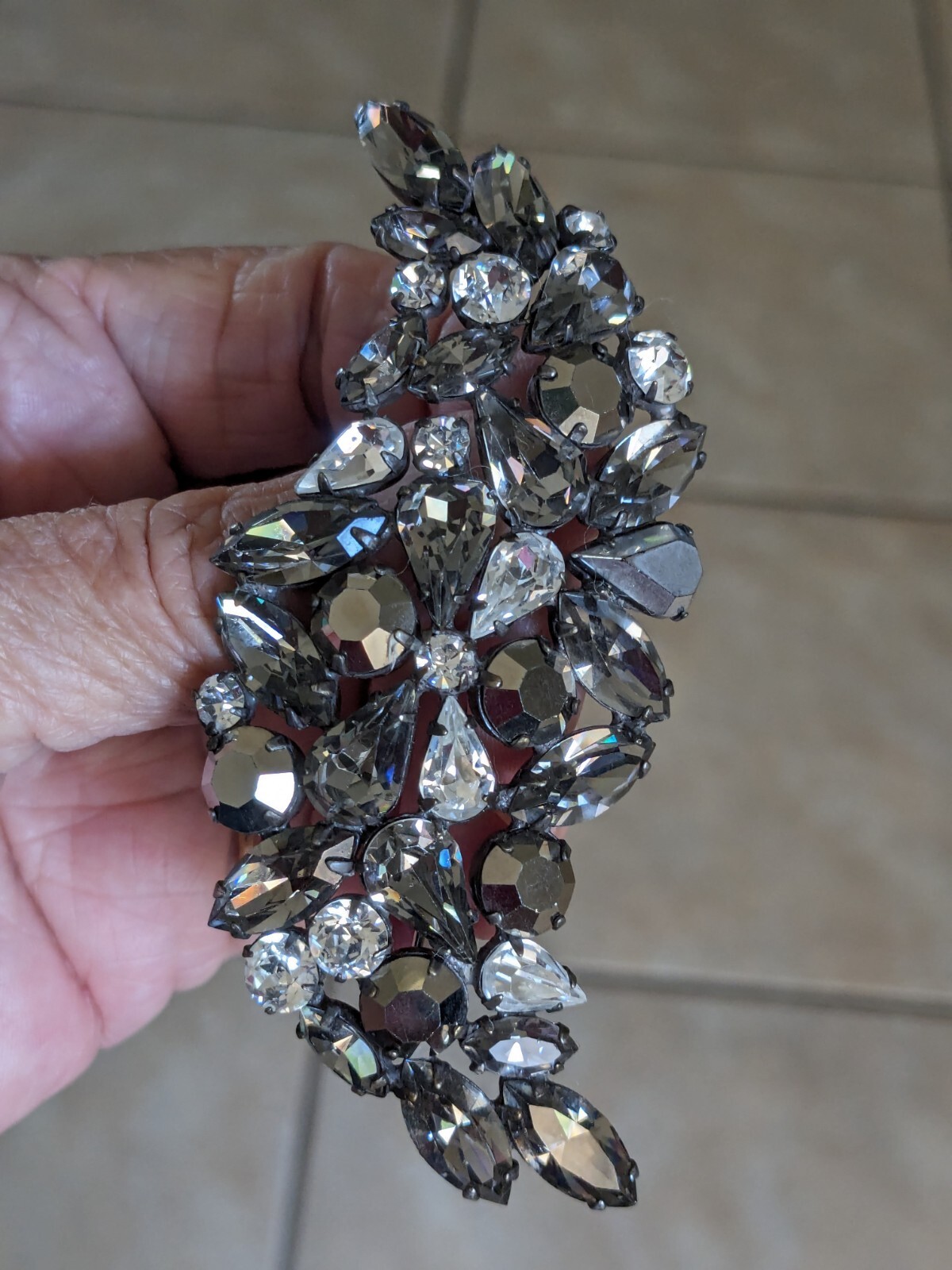 Regency signed smokey gray sparkling rhinestone 3 3/4… - Gem