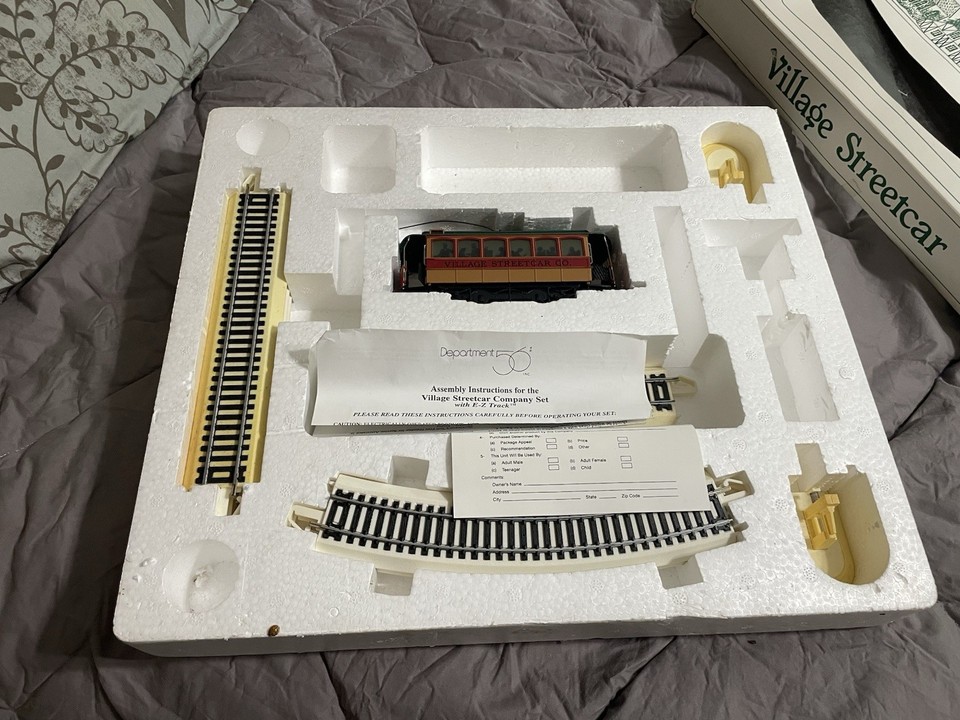 Dept 56 Village Street Car 1994 HO Scale model Train Missing UL Wall ...