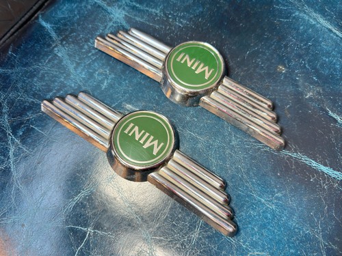 Used Classic Mini Cooper Bonnet & Boot Badges x 2 Wreaths - Austin ...