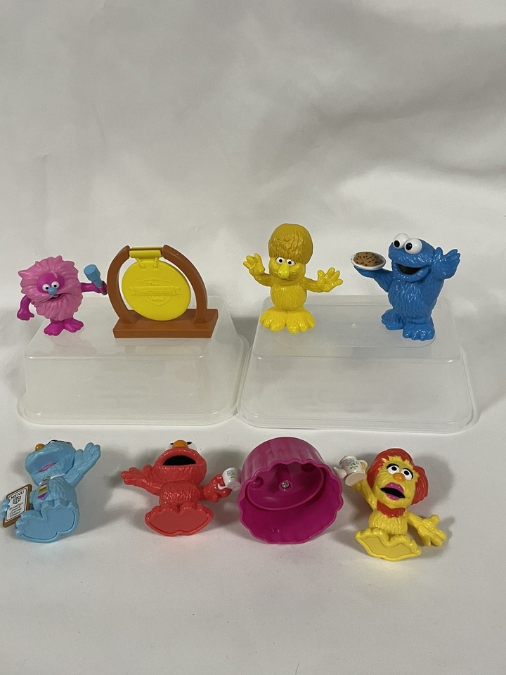 The Furchester Hotel Monster Tea Room Figure Set Gong & colonel mustard ...