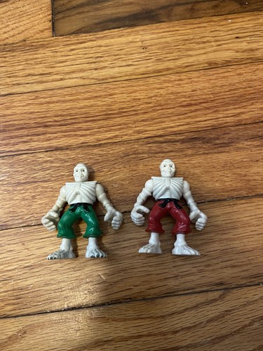 FISHER PRICE IMAGINEXT SKELETON PIRATE 2 FIGURE LOT RED & GREEN PANTS ...