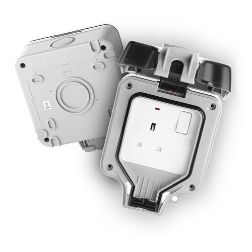 Outdoor Mains Socket Weatherproof In White 240V 13Amps IP66 Switched 1 ...