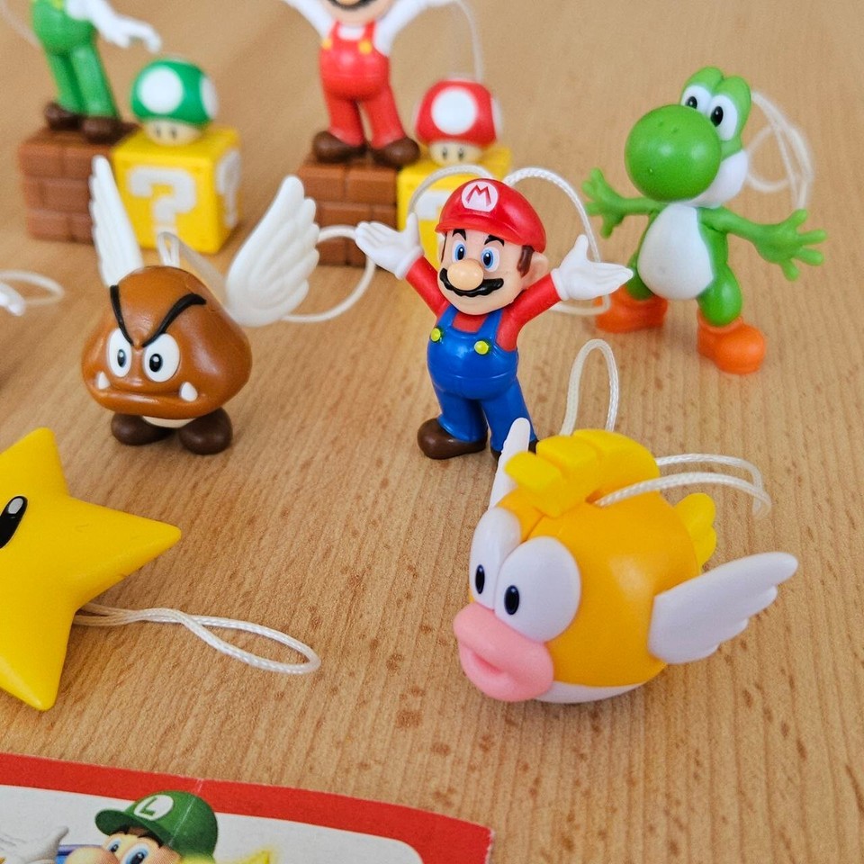 SUPER MARIO KINDER JOY NEU Komplettsatz 2025 alle 12 Figuren mit allen ...